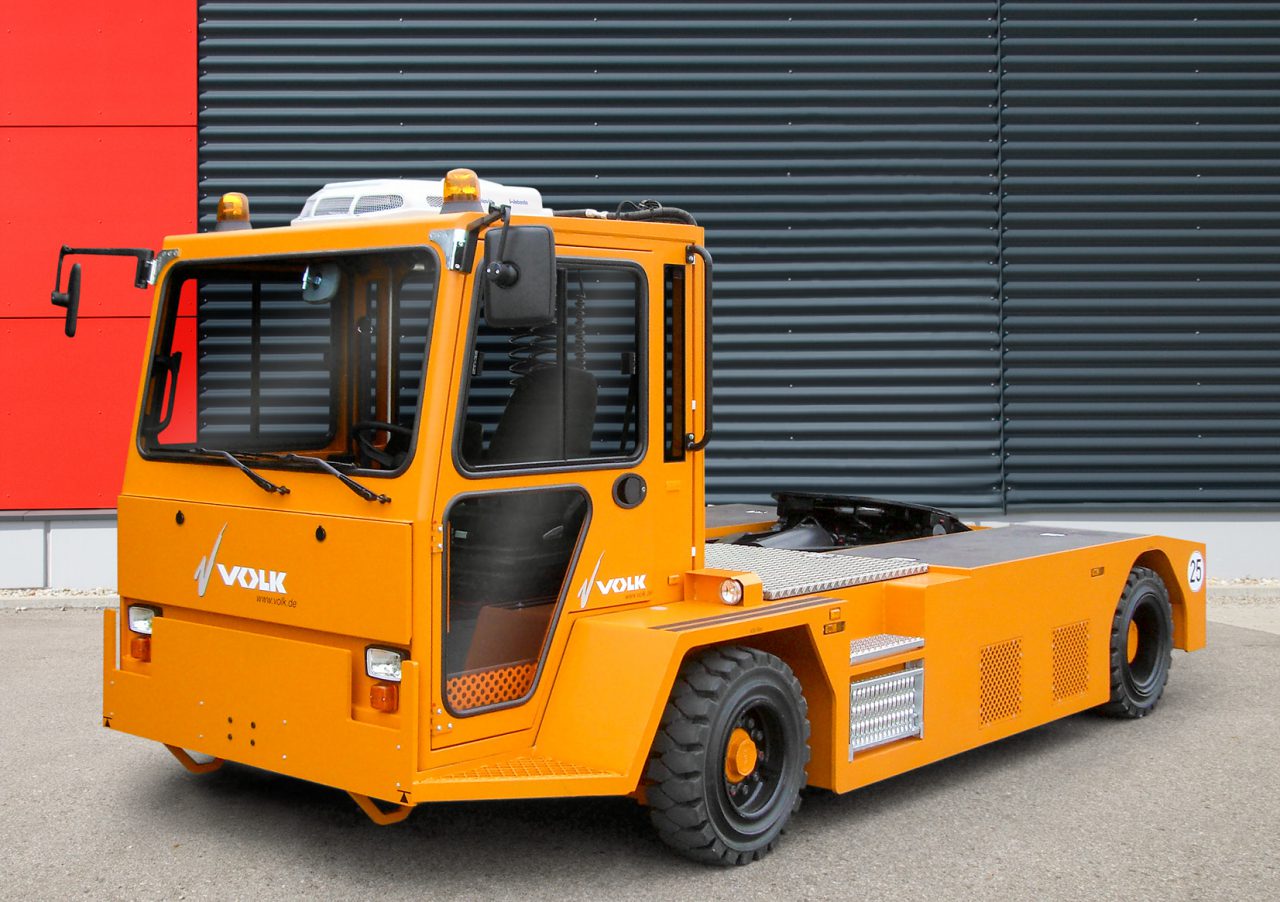 VOLK Elektro-Sattelzugmaschine EFZ 40 SK - VOLK - Elektroschlepper & mehr